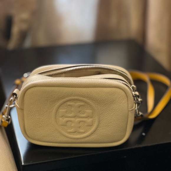 Tory Burch | Bags | Tori Burch Crossbody | Poshmark